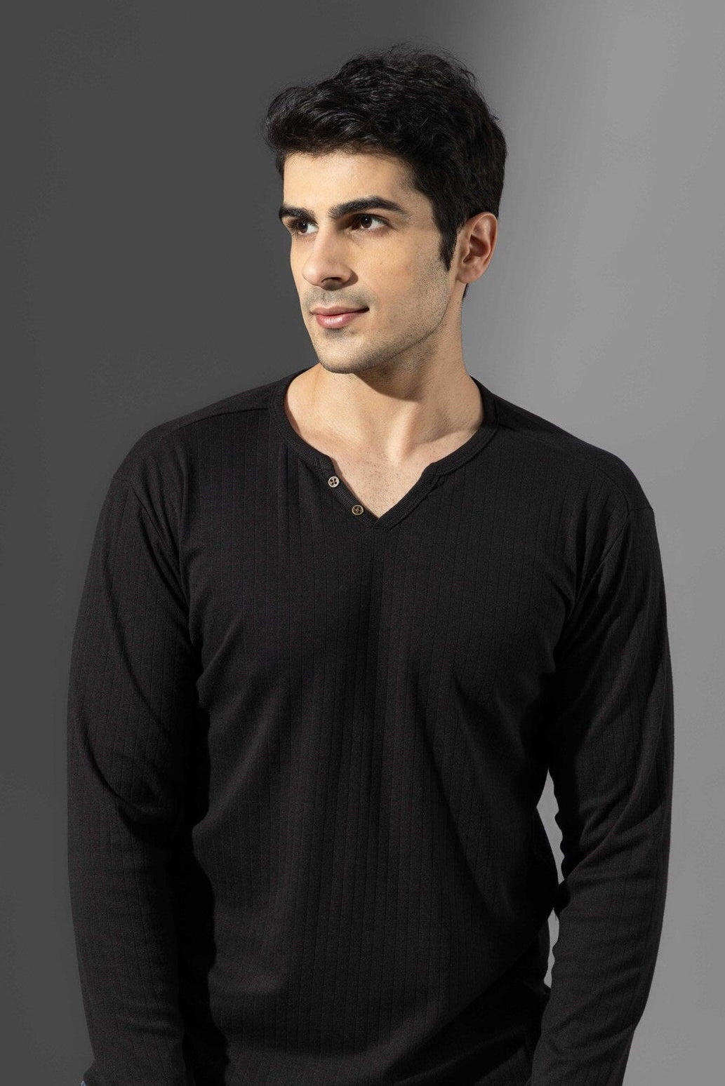 Black open Drop Needle Henley T-Shirt – Gritstones
